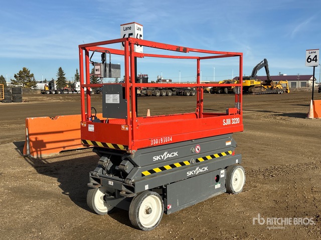 2018 Skyjack SJIII 3220 Electric Scissor Lift | Ritchie Bros. Auctioneers
