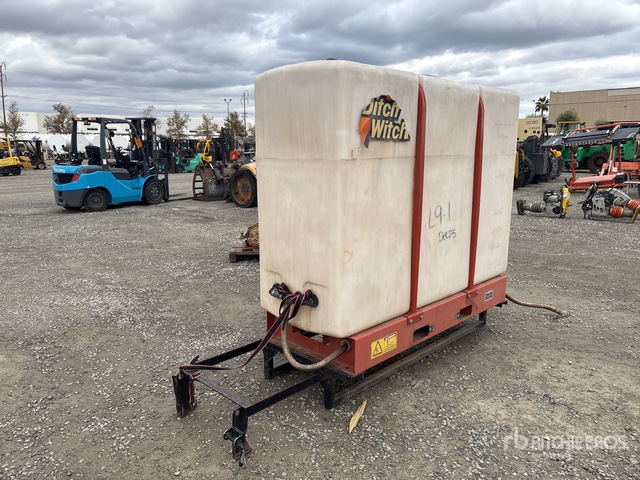 Ditch Witch FM5 Skid Mounted 300 gal Mud Mixing Tank | Ritchie Bros ...