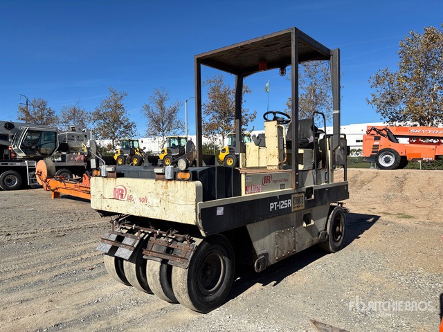 2007 Volvo PT125R 9 Wheel Pneumatic Roller | Ritchie Bros. Auctioneers