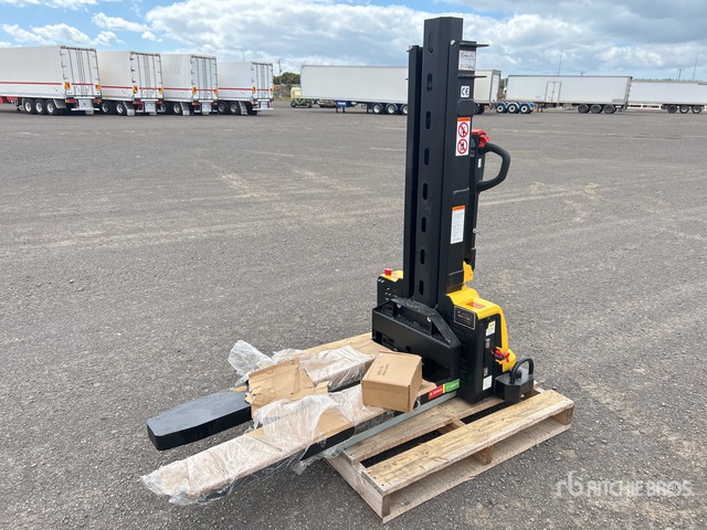 2025 Ox VIC 309 1000 kg Walk-Behind Electric Stacker (Unused) | Ritchie ...