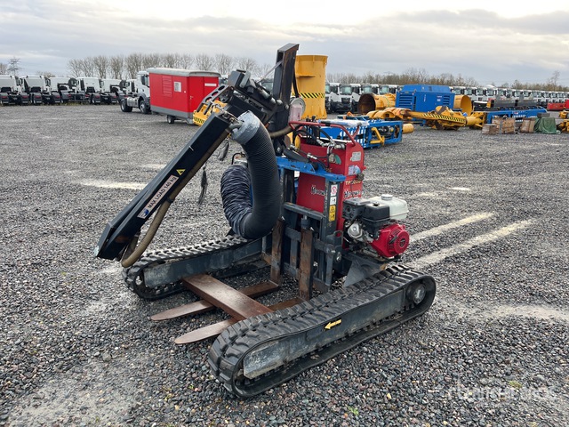 2009 Hinowa TP2000 Finisseur à béton | Ritchie Bros. Auctioneers