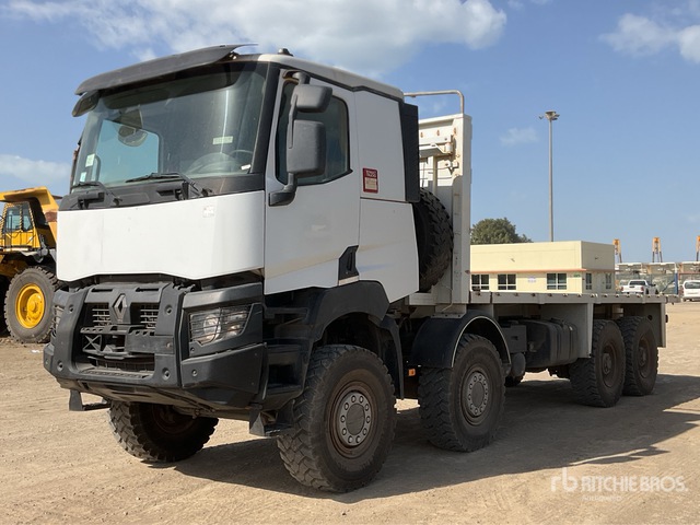 2018 Renault K460 8x8 Twin-Steer Sleeper Flatbed Truck | Ritchie Bros ...