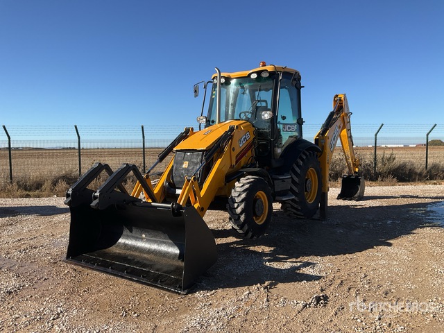 2015 JCB 3CX 4x4 Backhoe Loader | Ritchie Bros. Auctioneers
