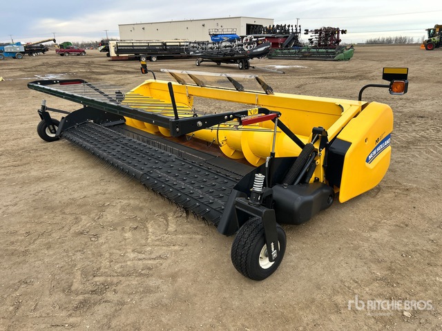 2018 New Holland 790CP 15 ft Combine Pickup Header | Ritchie Bros ...