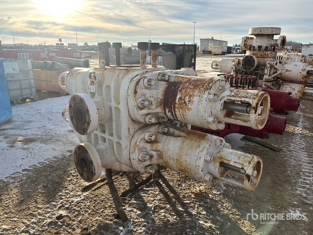 11 in 5K Shaffer LWS Double Ram Preventer | Ritchie Bros. Auctioneers