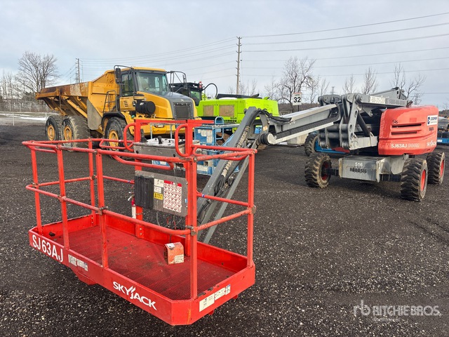 2013 Skyjack SJ63AJ 4WD Dual Fuel Articulating Boom Lift | Ritchie Bros ...