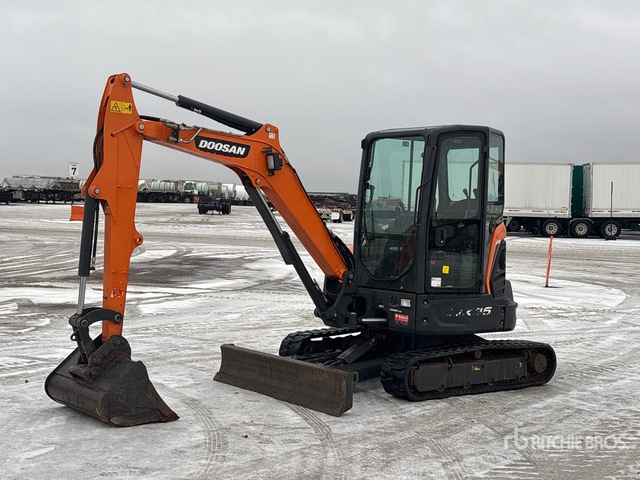 2021 Doosan DX35-5-US21 Mini Excavator | Ritchie Bros. Auctioneers