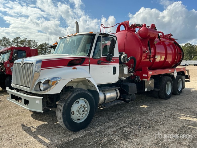 2007 PRESVAC SYSTEMS on 2008 International 7400 6x4 Vacuum Tanker Truck ...