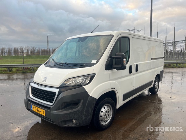 2016 Peugeot Boxer Cargo Van | Ritchie Bros. Auctioneers