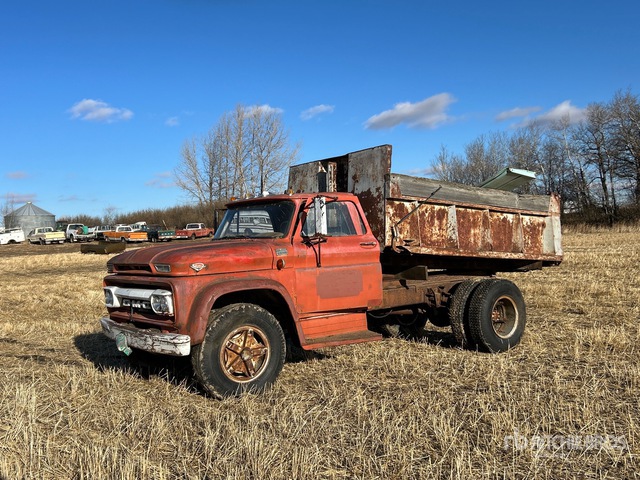 GMC 960 4x2 Tipper Truck (Inoperable) | Ritchie Bros. Auctioneers