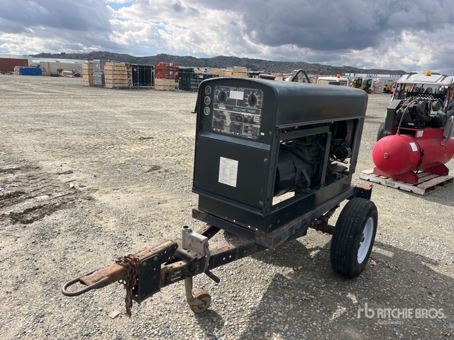 2001 Lincoln Electric Shield-Arc SA-250 Mobile Engine Driven Welder ...