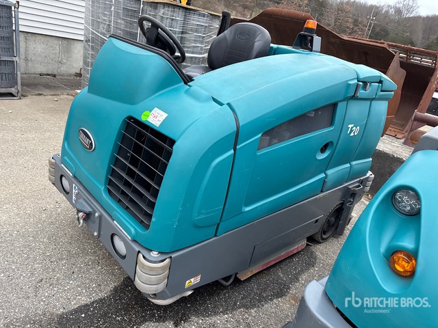 2022 Tennant T20 Ride-On Floor Scrubber | Ritchie Bros. Auctioneers