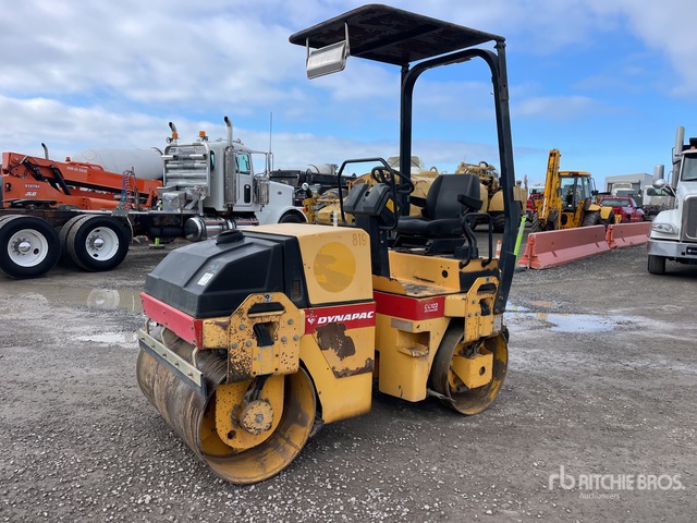 1999 Dynapac CC122 Double Drum Roller | Ritchie Bros. Auctioneers