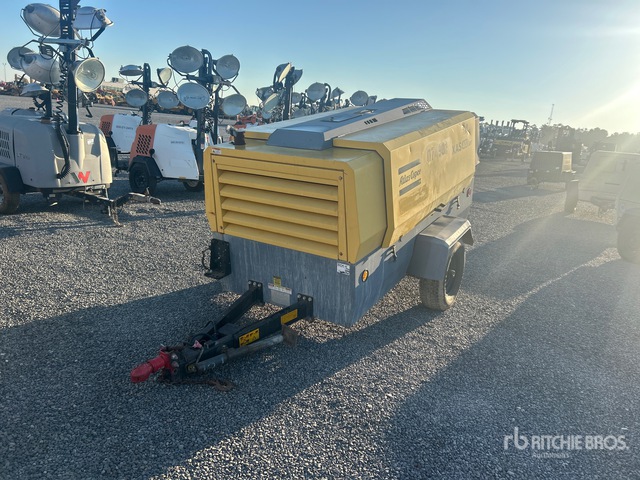 2014 Atlas Copco XAS 400 JD7 400 cfm Mobile Compresor de aire ...