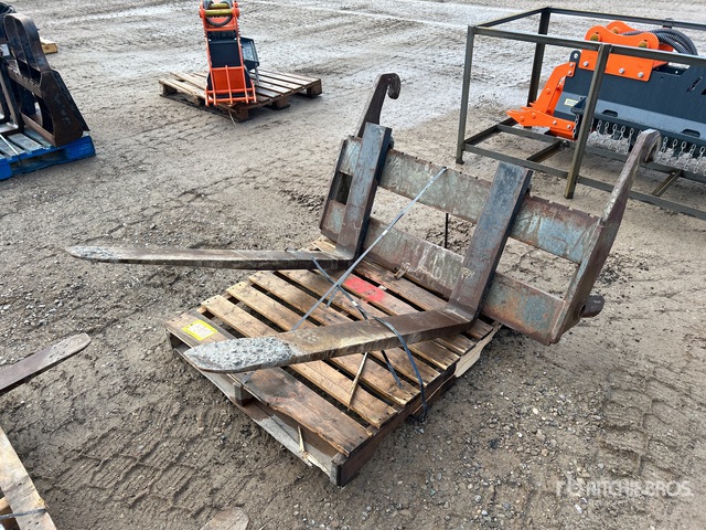 48 in Backhoe Forks - Fits Case 580 | Ritchie Bros. Auctioneers