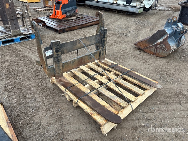 48 in Backhoe Forks - Fits Case 580 | Ritchie Bros. Auctioneers