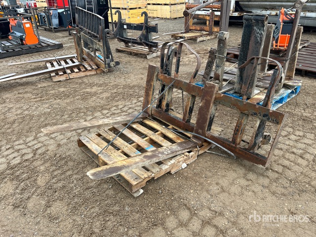 48 in Backhoe Forks - Fits Case 580 | Ritchie Bros. Auctioneers