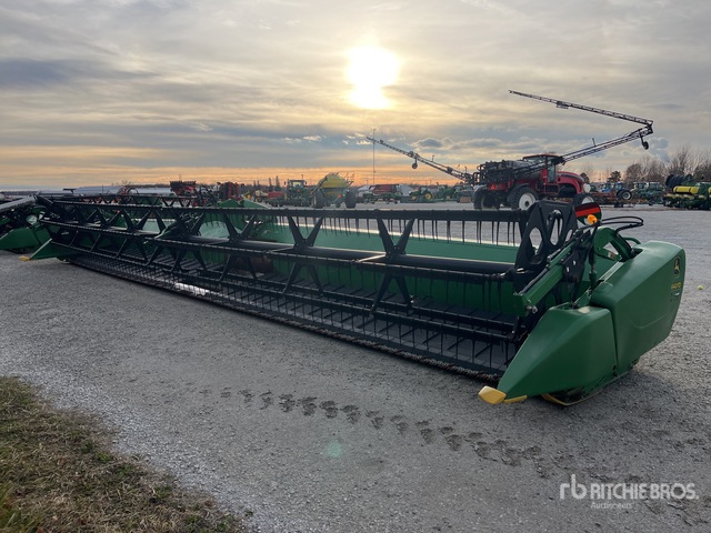 2013 John Deere 640FD 40 ft Flex Draper Combine Header | Ritchie Bros ...