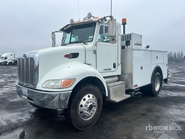 2007 Peterbilt 335 4x2 Service Truck | Ritchie Bros. Auctioneers