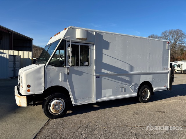 1998 Freightliner MT45 4x2 Step Van | Ritchie Bros. Auctioneers