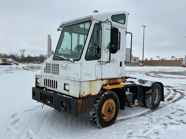 2004 Ottawa Commando 30 4x2 Spotter Truck | Ritchie Bros. Auctioneers