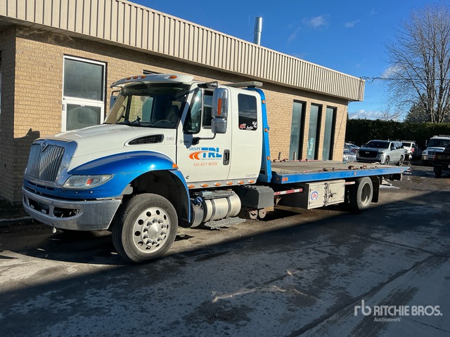 2019 International DuraStar 4300 SBA 4x2 Extended Cab Rollback Truck ...