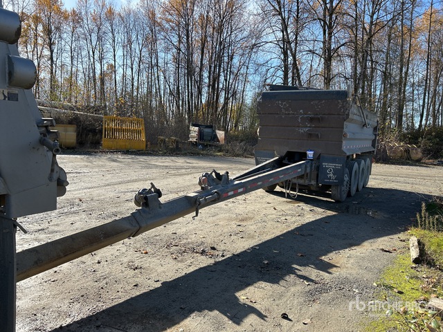 2015 OSW DS46SAL Quad/A Pup Dump Trailer | Ritchie Bros. Auctioneers