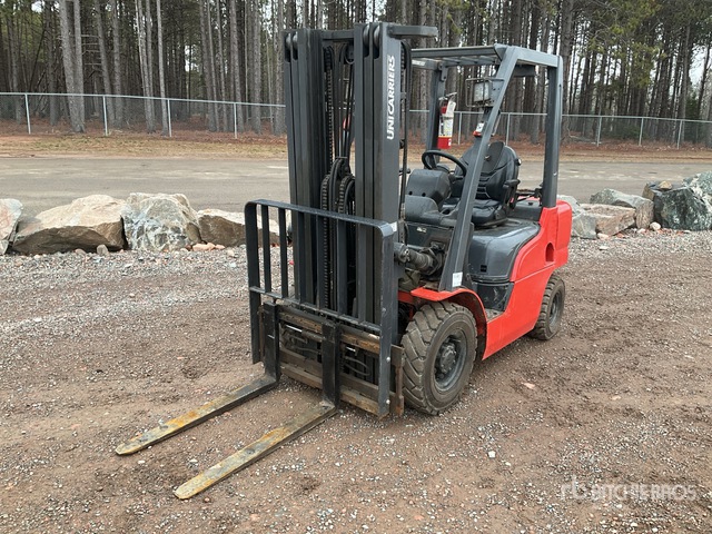 2016 UniCarriers MP1F2A25DV 3250 lb Pneumatic Tire Chariot Élévateur ...