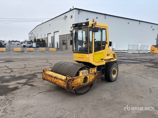 2007 Bomag BW145D-3 Smooth Drum Compactor | Ritchie Bros. Auctioneers