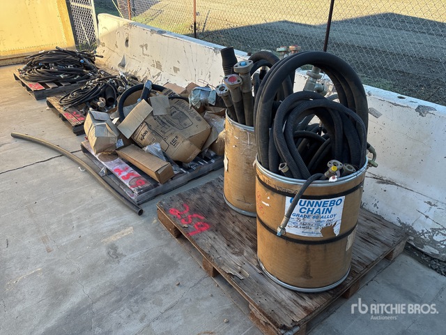 Quantity of (4) Pallets of 1980s And 90s Case / Poclain Hydraulic Hose ...