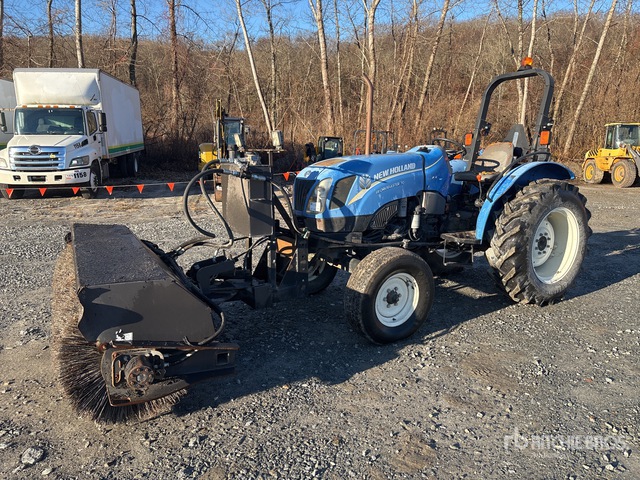 2015 New Holland Workmaster70 Broom Tractor | Ritchie Bros. Auctioneers