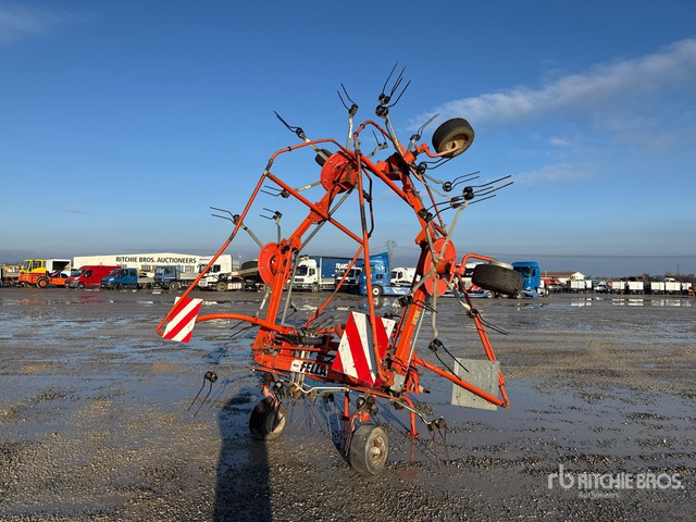 Fella TH680 Hay Rake | Ritchie Bros. Auctioneers