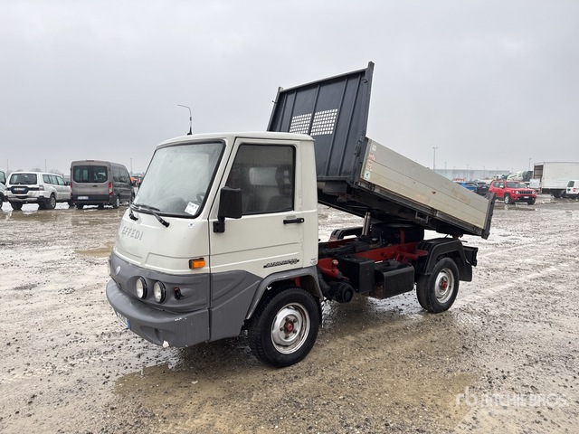 2004 Effedi Gasolone 28 Dump Truck | Ritchie Bros. Auctioneers