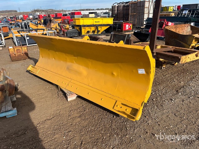 Craig 10 ft 2 Way Snow Plow | Ritchie Bros. Auctioneers
