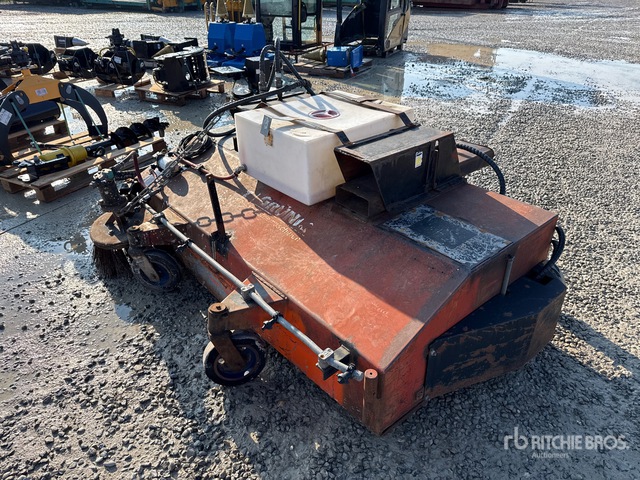 Grunig GS2000 Sweeper | Ritchie Bros. Auctioneers