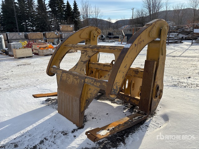 48 in Log Grapple - Fits Wheel Loader | Ritchie Bros. Auctioneers