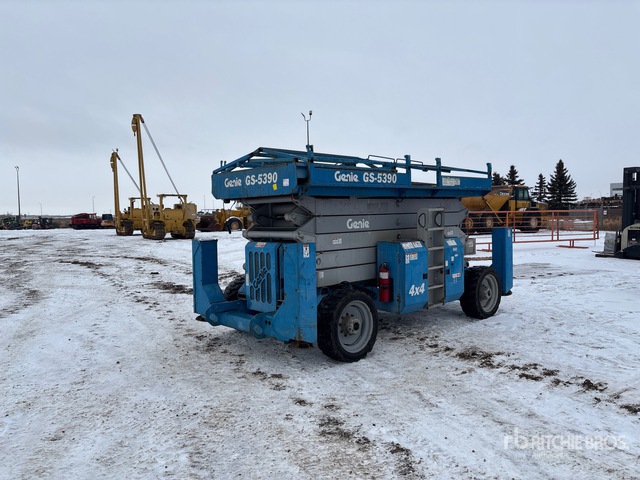 2002 Genie GS-5390 4x4 Gasoline Scissor Lift | Ritchie Bros. Auctioneers