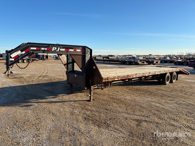 2008 PJ 32 ft T/A Gooseneck Remorque pour équipement | Ritchie Bros ...