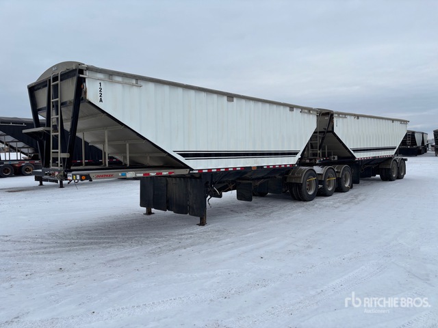 2012 Doepker GB14587L Super B-Train Lead Grain Trailer | Ritchie Bros ...