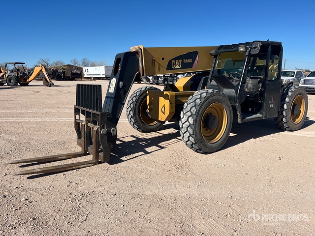 2015 Cat TL943C Telehandler | Ritchie Bros. Auctioneers