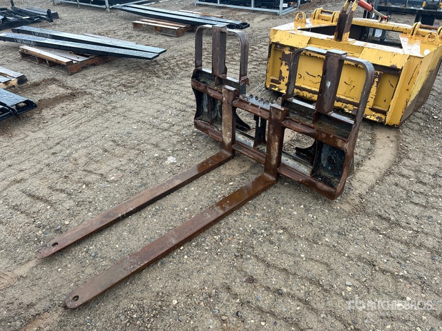 JCB 4L7 53 in Skid Steer Forks | Ritchie Bros. Auctioneers