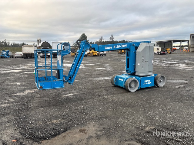 2013 Genie Z-30/20N 2WD Electric Articulating Boom Lift | Ritchie Bros ...