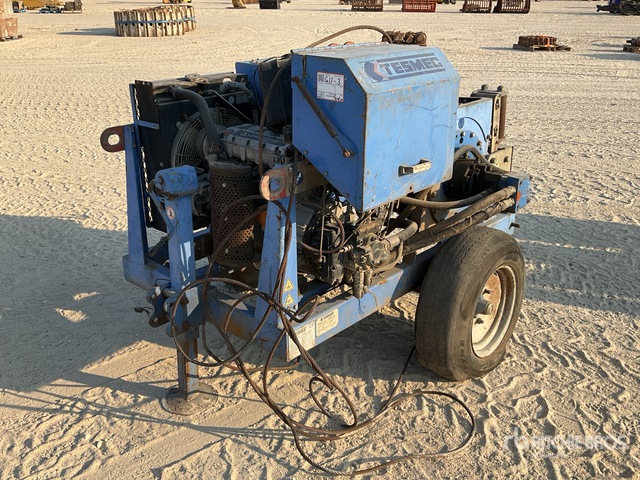 2016 Tesmec AMC 402 1000 Kg Portable Hydraulic Winch | Ritchie Bros ...