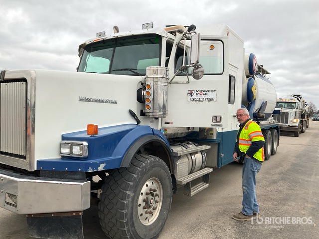 Western Star Vacuum Tanker Truck | Ritchie Bros. Auctioneers