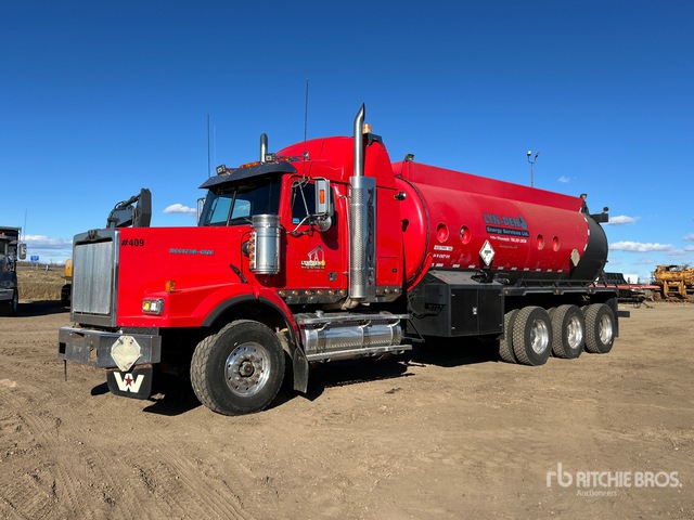 2009 Western Star 4900SA 21000 L 8x6 Sleeper Tanker Truck (Inoperable ...
