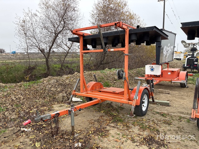 2009 Wanco WTSP Arrow Board | Ritchie Bros. Auctioneers