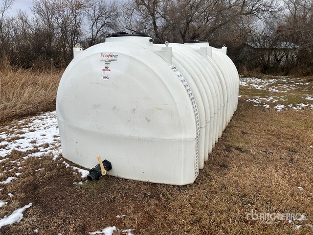Free Form 3600 Gal Water Tank | Ritchie Bros. Auctioneers