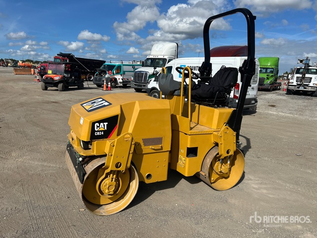 2011 Cat CB24 Double Drum Roller | Ritchie Bros. Auctioneers