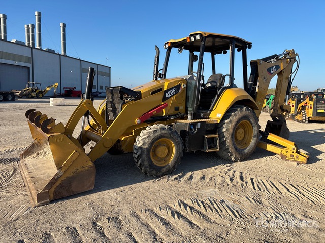 2018 Cat 420F2 4x4 Backhoe Loader | Ritchie Bros. Auctioneers