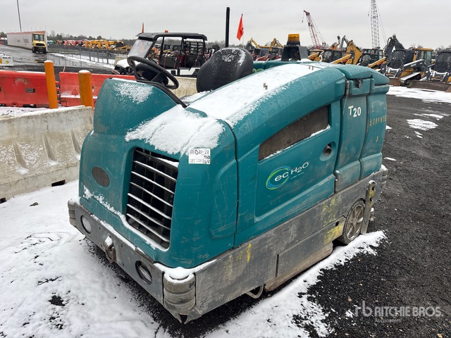 2017 Tennant T20 Ride-On Floor Scrubber | Ritchie Bros. Auctioneers